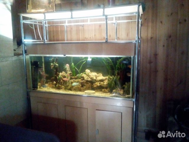 Аквариум 750 л+ маленький био- шары