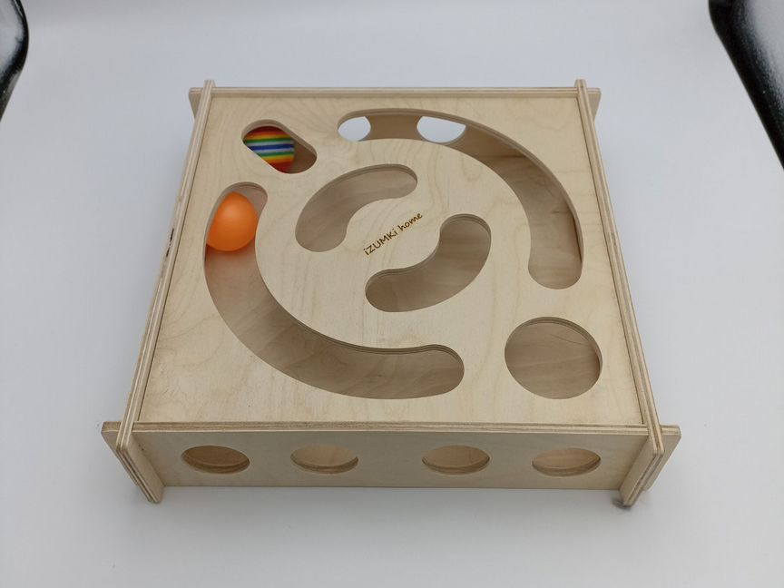 Игрушка лабиринт для кошек