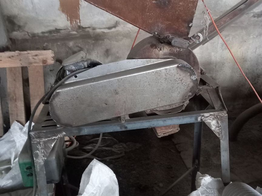 Зернодробилка 380