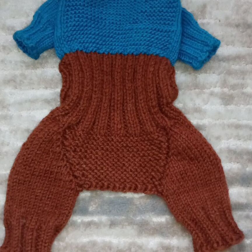 Вязаный комбенизон для собак и кошек