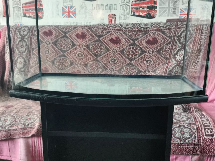 Аквариум с крышкой и тумбой бу