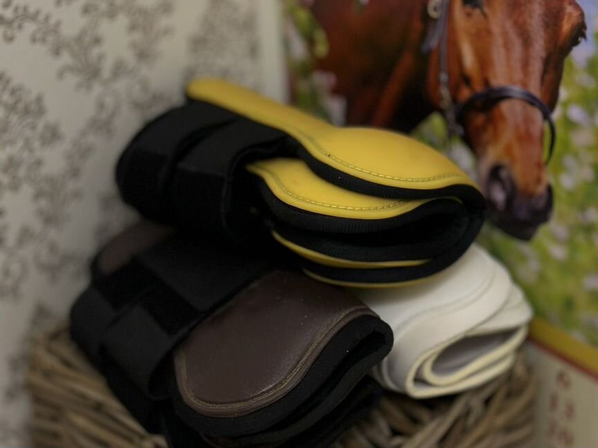 Ногавки для лошади