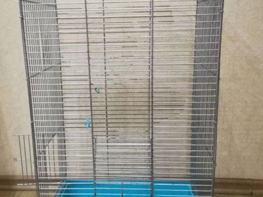 Большая клетка для птиц