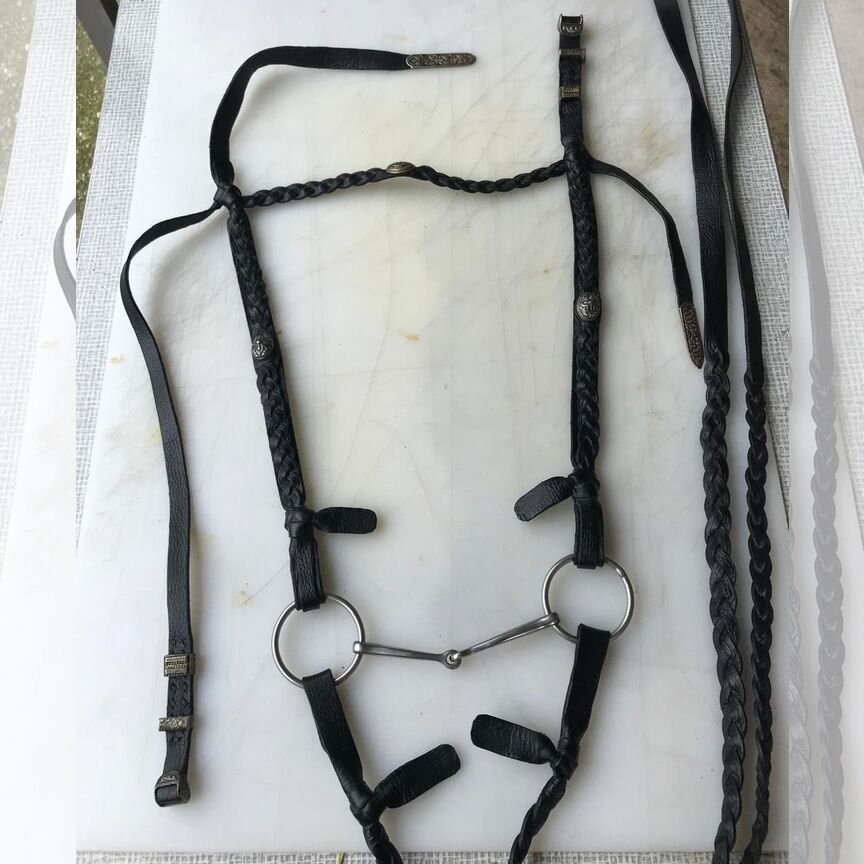 Уздечка для лошади