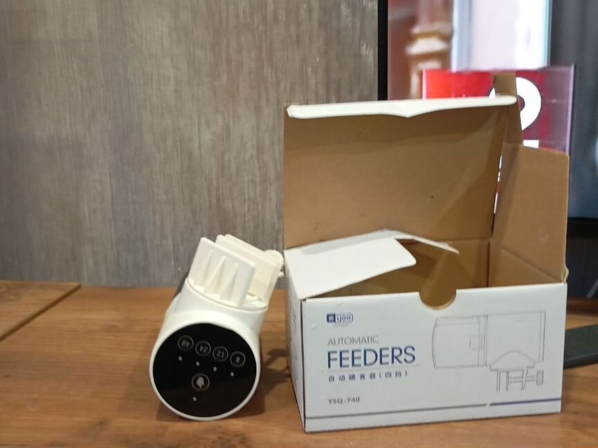 Автоматическая кормушка для рыб