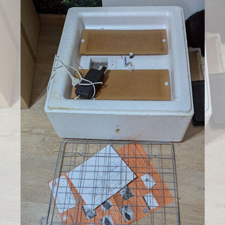 Идеальная наседка. Автомат. На 63 яйца