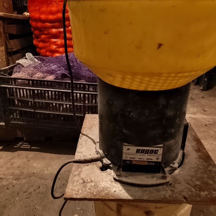 Продается зернодробилка