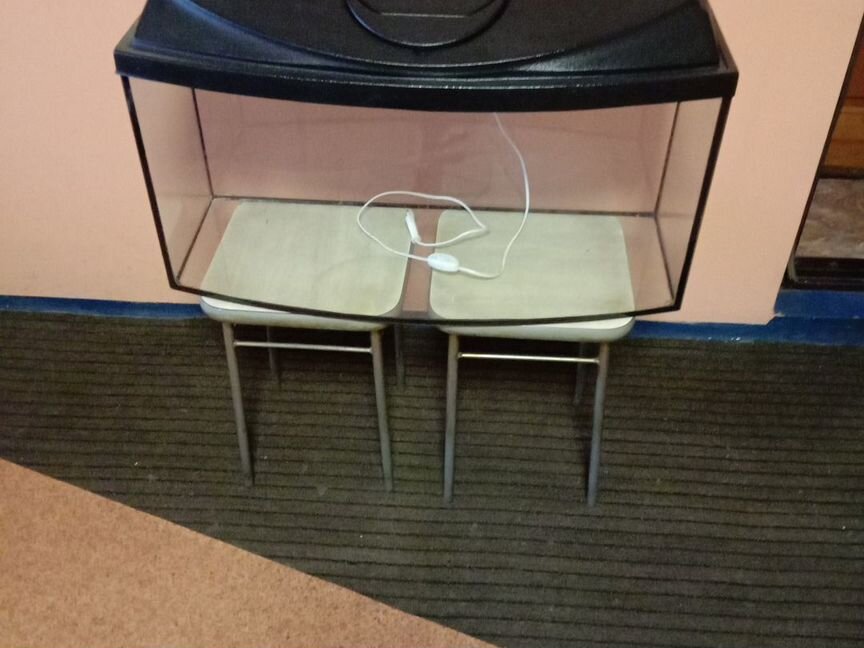 Аквариум формы телевизора