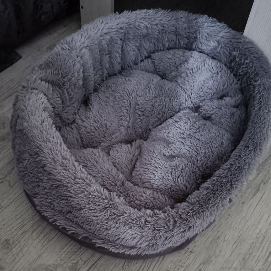 Лежанка для кошек новая