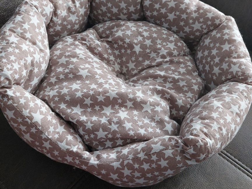 Лежанка для кошки