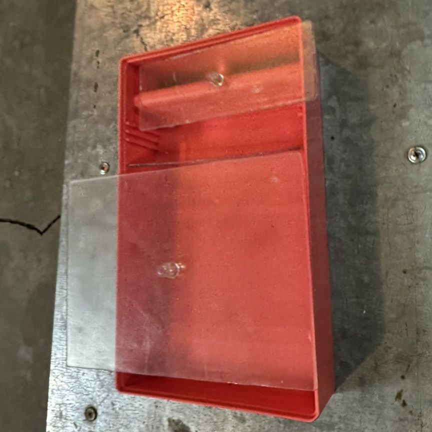 Кормушка для пчел