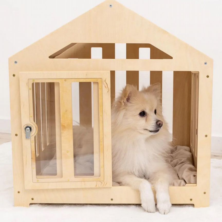 Домик для собаки с прозрачной дверцей
