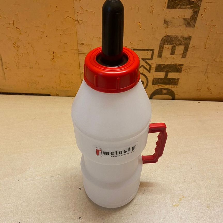 Бутылка-соска, поилка для кормления телят 2,5 л