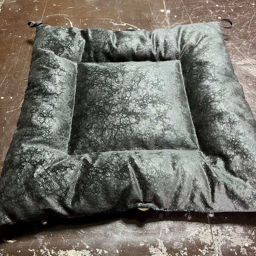 Лежанка для кошек