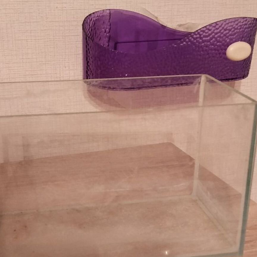 Аквариум для рыбок маленький