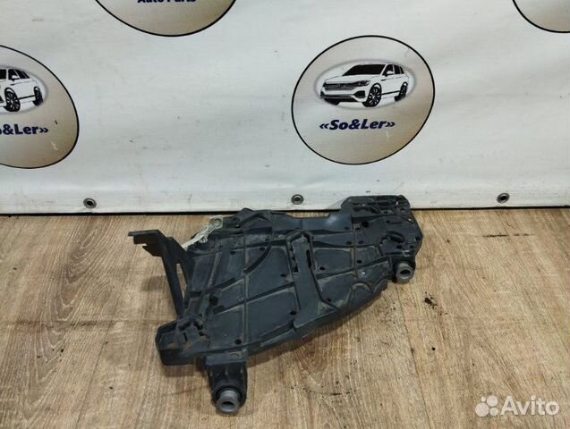 Кронштейн фары левый Volkswagen Touareg GP casa купить в Москве VAG ...