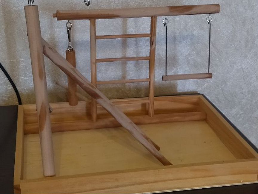 Игровая площадка для попугая