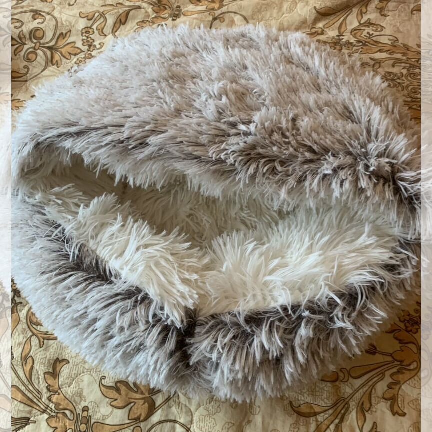 Лежанка для кошек и мелких собачек