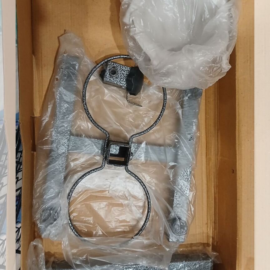 Миска для животных на подставке