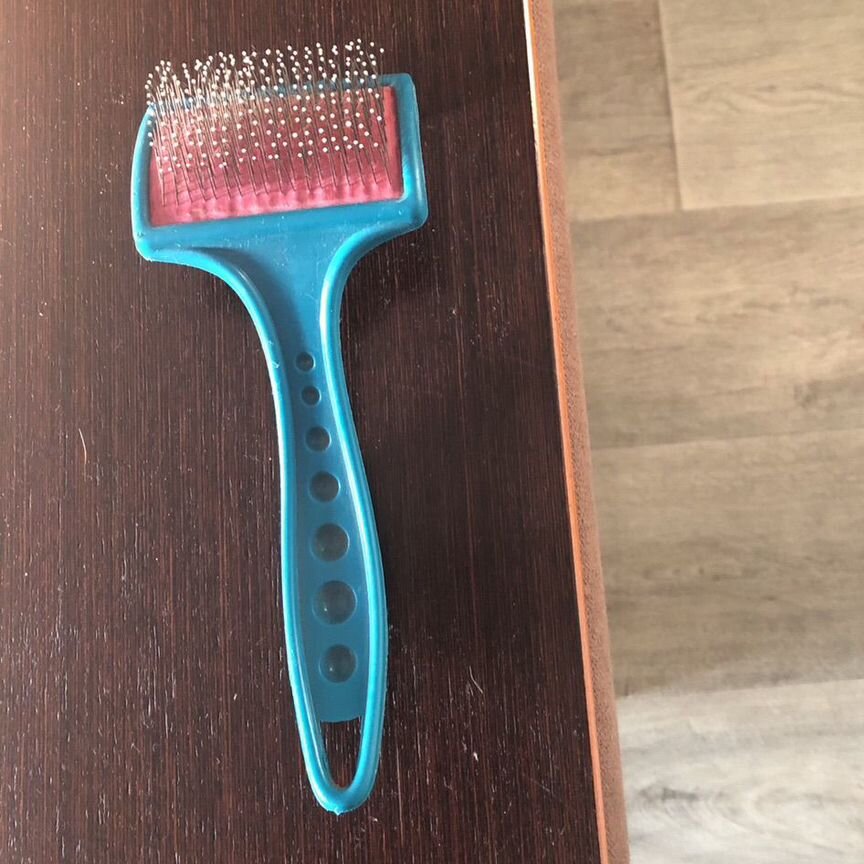 Расчёска массажёр для животных