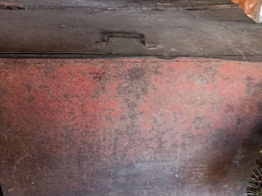 Бункер, ларь под корм