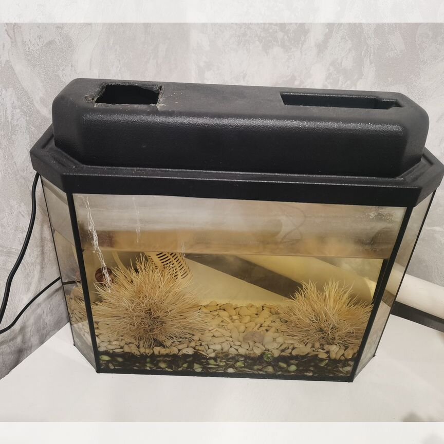 Аквариум с фильтром и грунтом