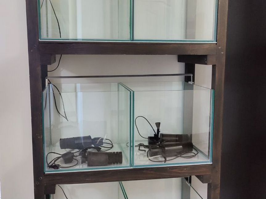 Аквариумная стойка на 6 аквариумов с оборудованием