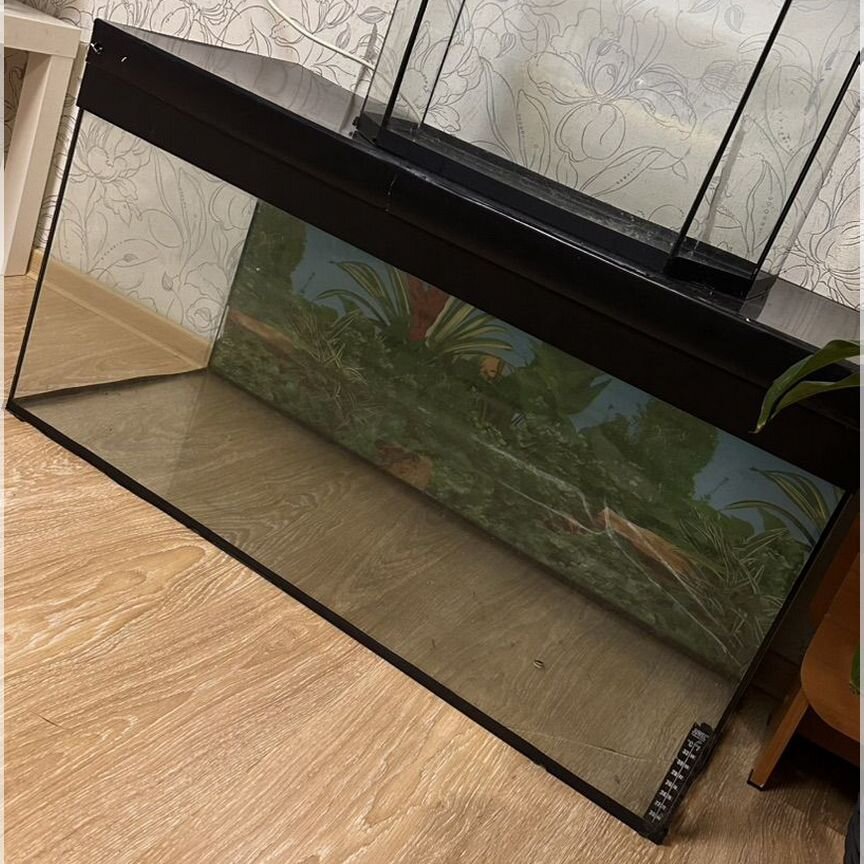 Продам Аквариум б/у