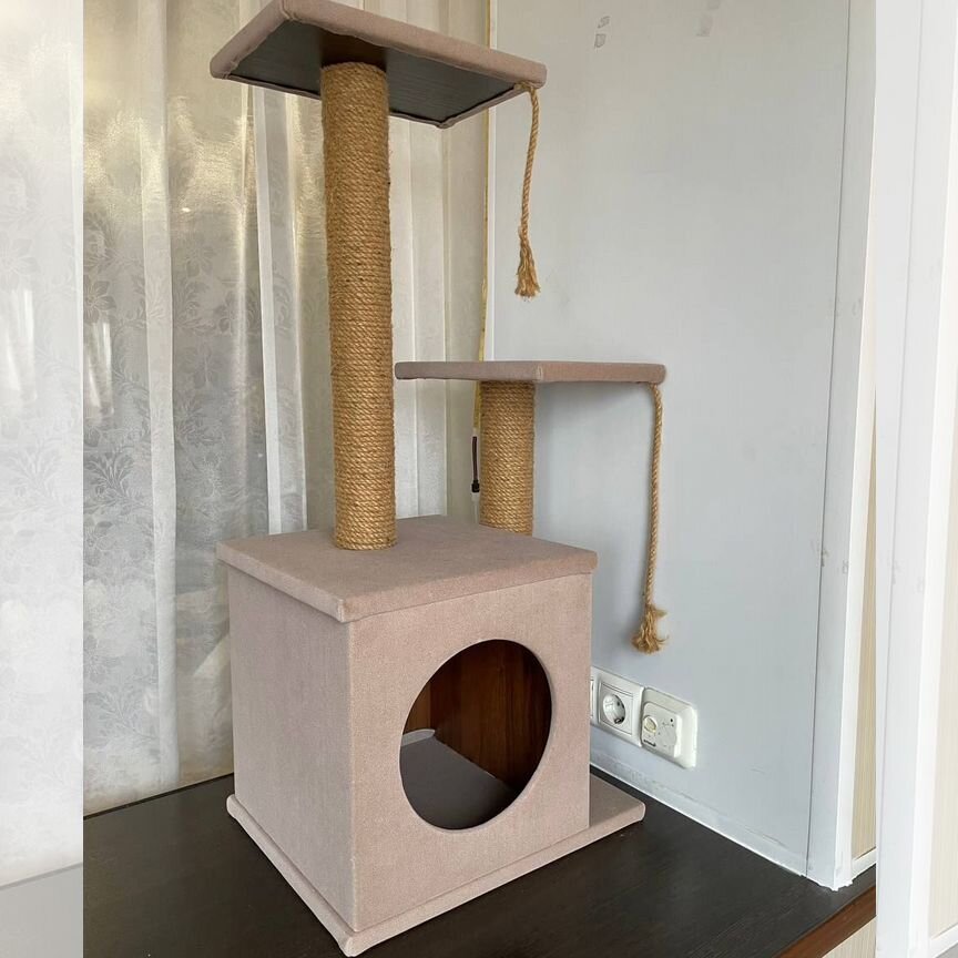Когтеточка с домиком и лежанкой