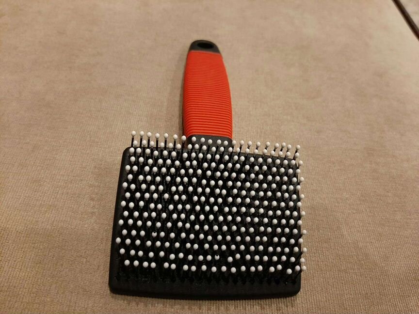 Пуходерка щетка расческа для животных