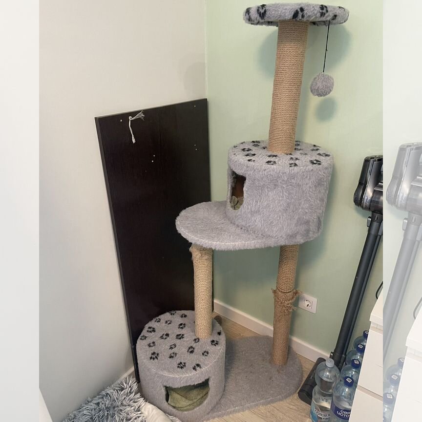 Когтеточка с 2мя домиками и игрушкой