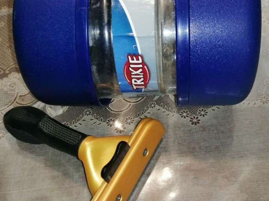 Контейнер дорожный для корма