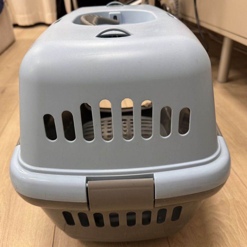 Переноска пластиковая