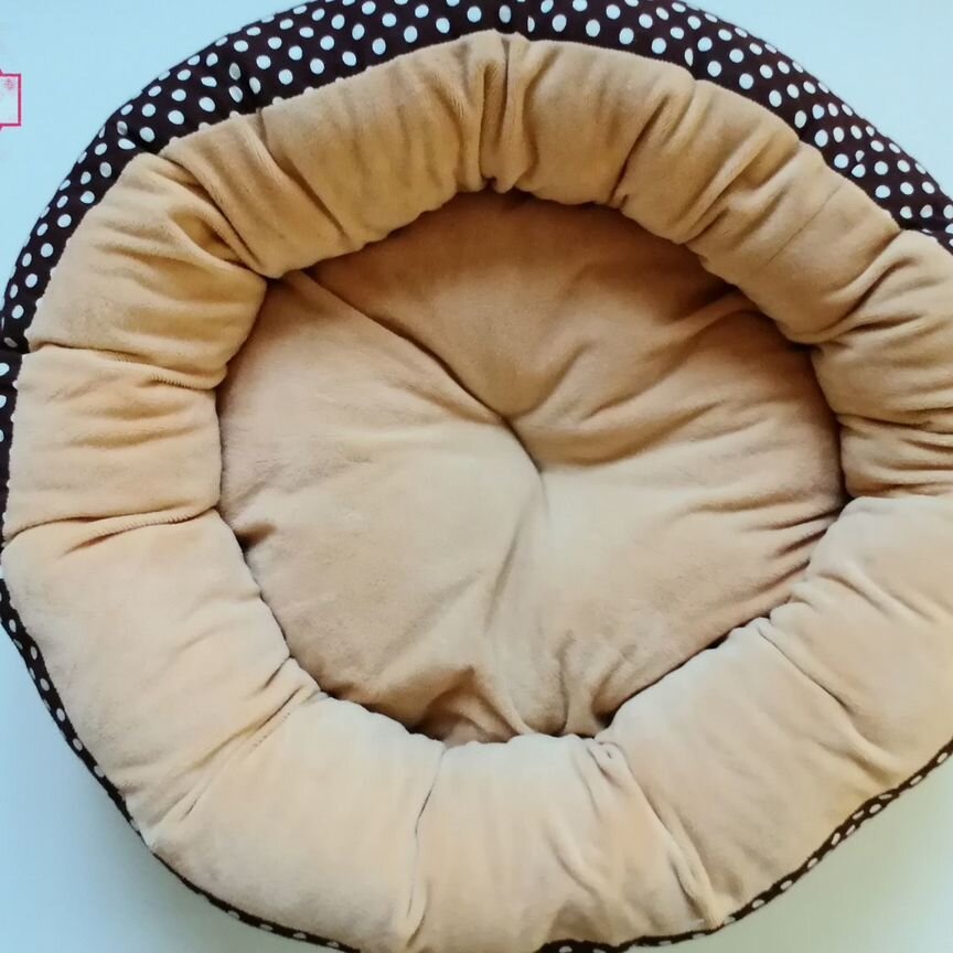 Лежанка большая для домашних питомцев. Б/у