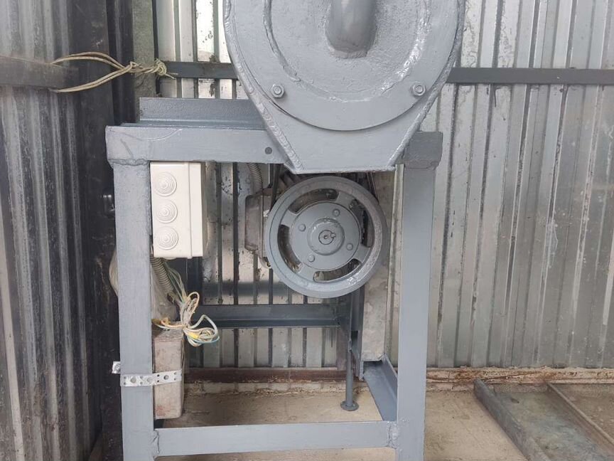 Зернодробилка бу