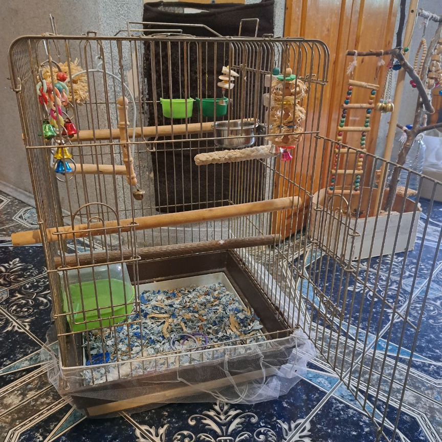 Продам клетку для попугая