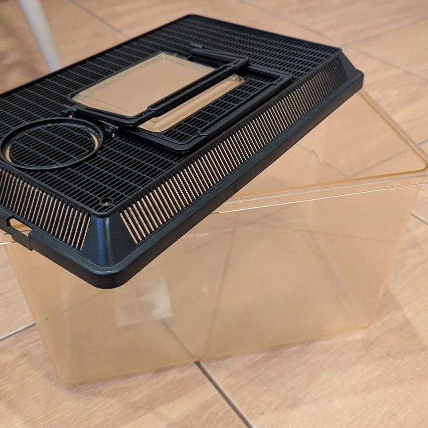 Террариум/переноска для улиток и грызунов