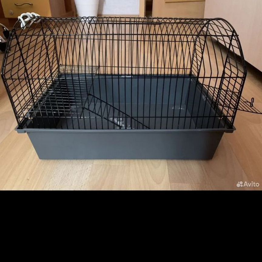 Продам клетку для хомяков+ колесо в подарок