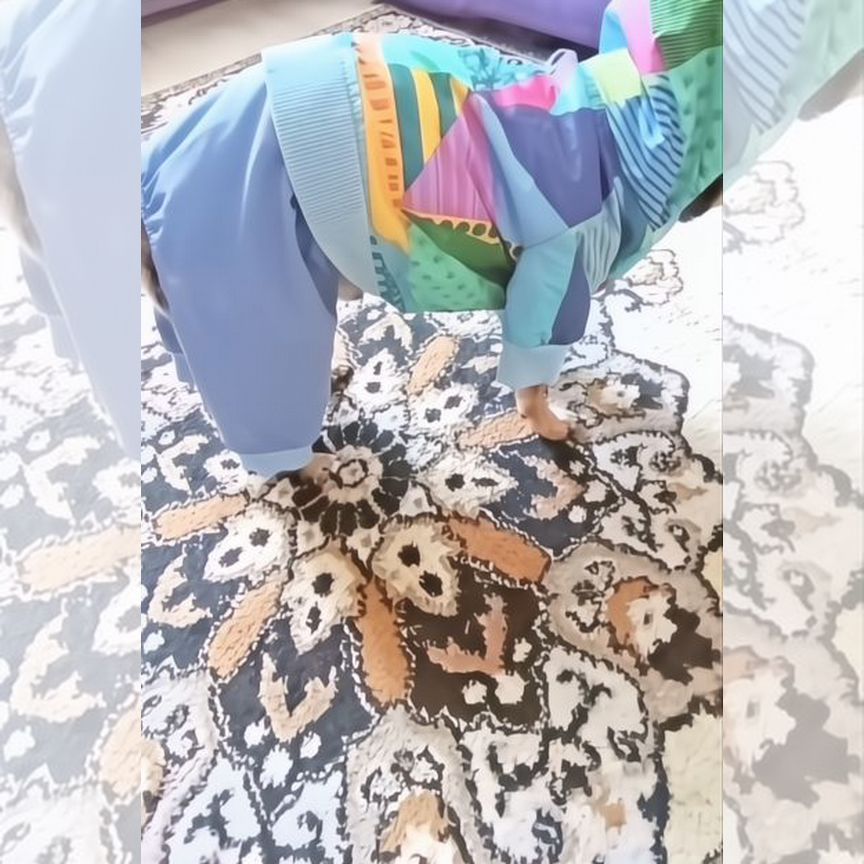 Продам комбинезоны для собаки