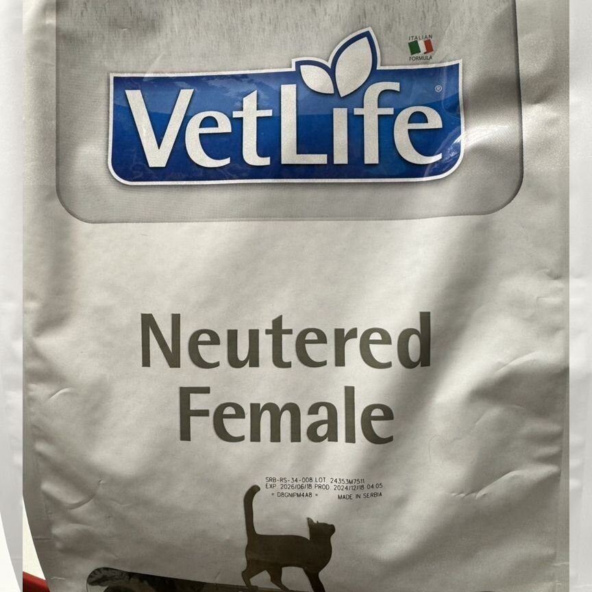 Корм для кошек Vet Life neutered female, 2кг