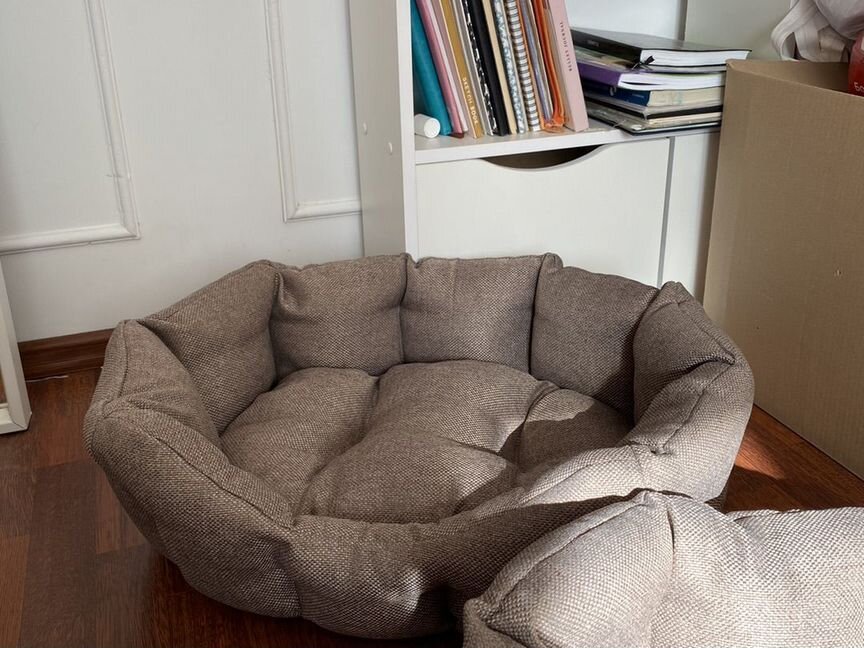 Лежанка для кошек и собак новая