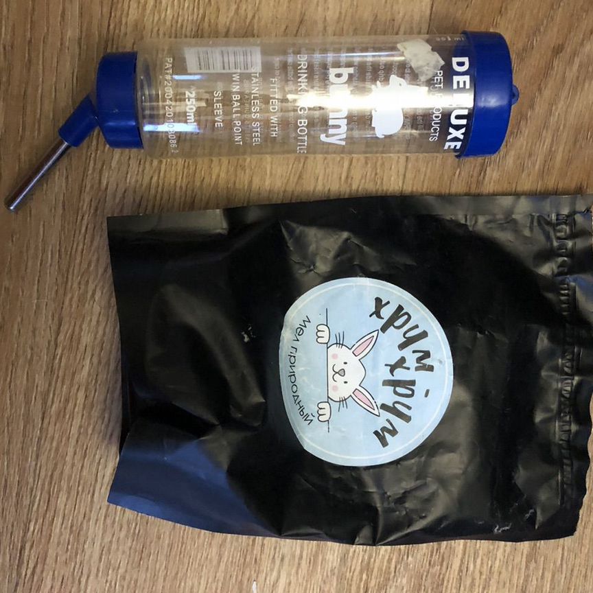 Поилка и мел для грызунов