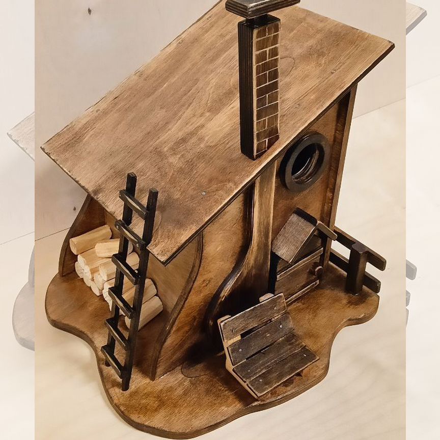 Скворечники, кормушки