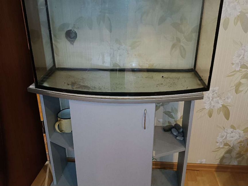 Аквариум с тумбой