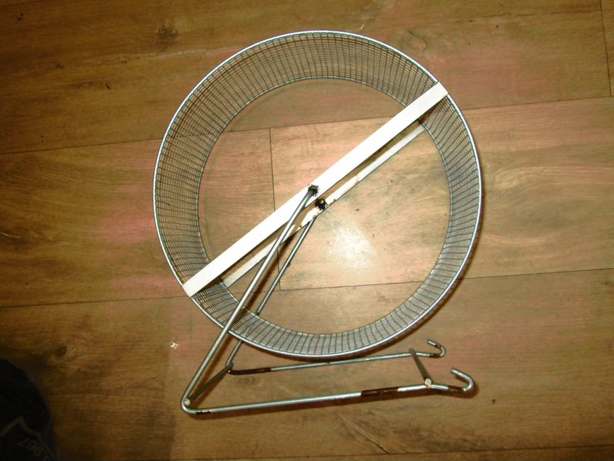 Беговое колесо для грызунов 20 см