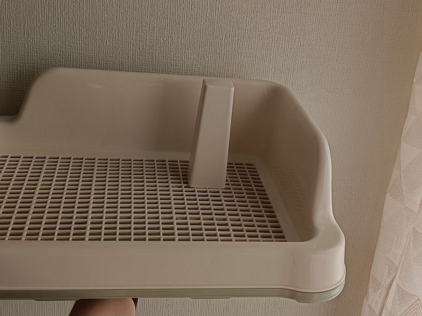 Продам лоток для собаки со столбиком