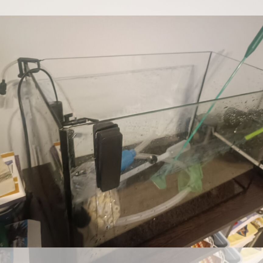 Аквариум с оборудованием