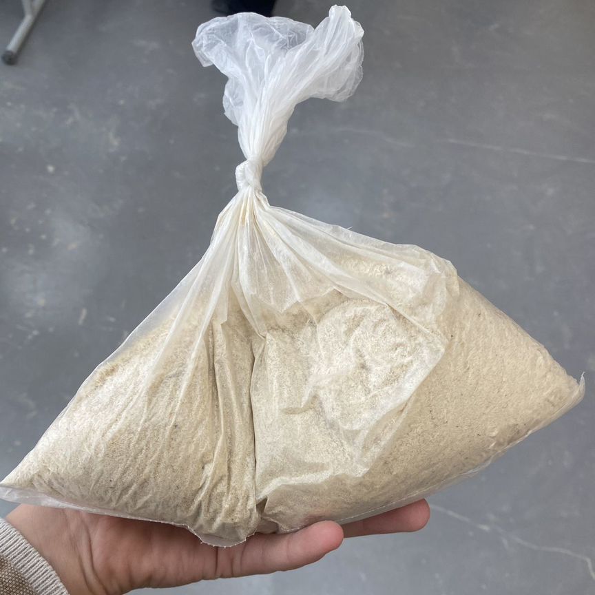 Опилки для Хомяков и попугаев и черепах