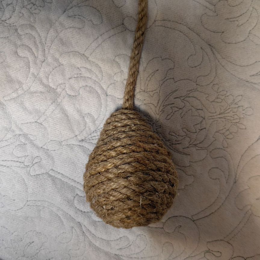 Игрушка для кота. На игровой комплекс кота