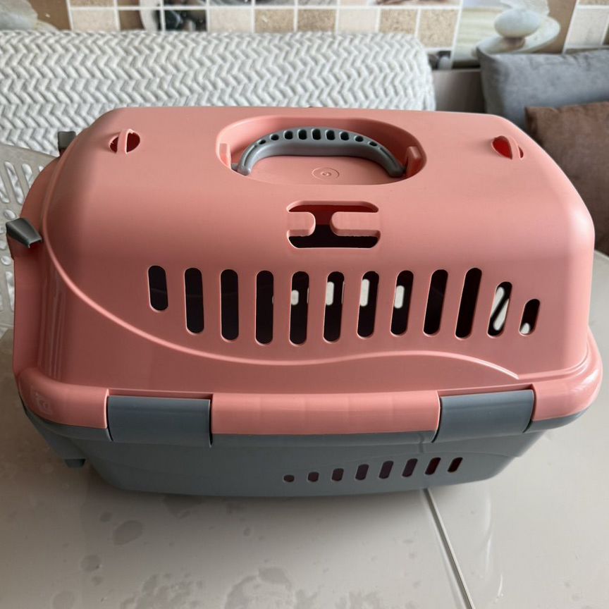 Переноска для кошек пластиковая бу